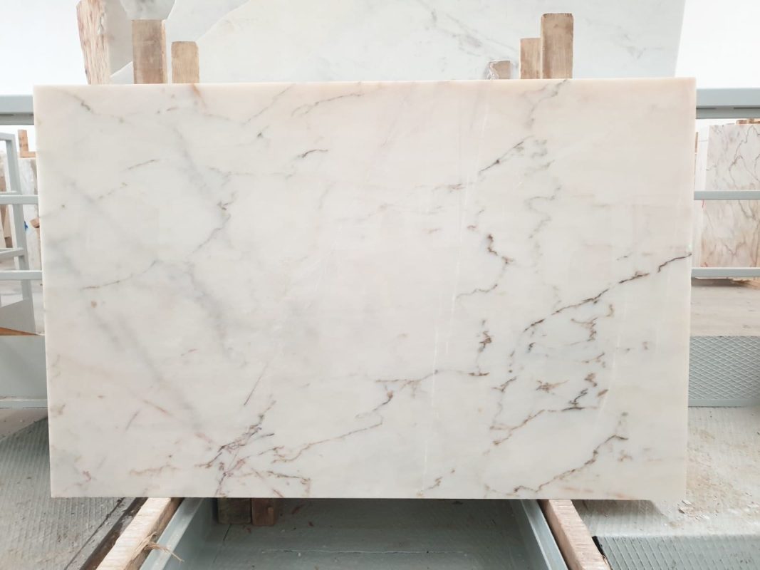 MARBLE WHITE ESTREMOZ SLABS - Pierre Portugal
